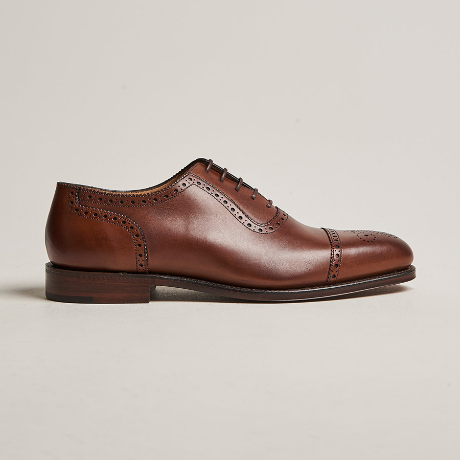 Loake 1880 Strand Brogue Mahogany Burnished Calf - CareOfCarl.dk