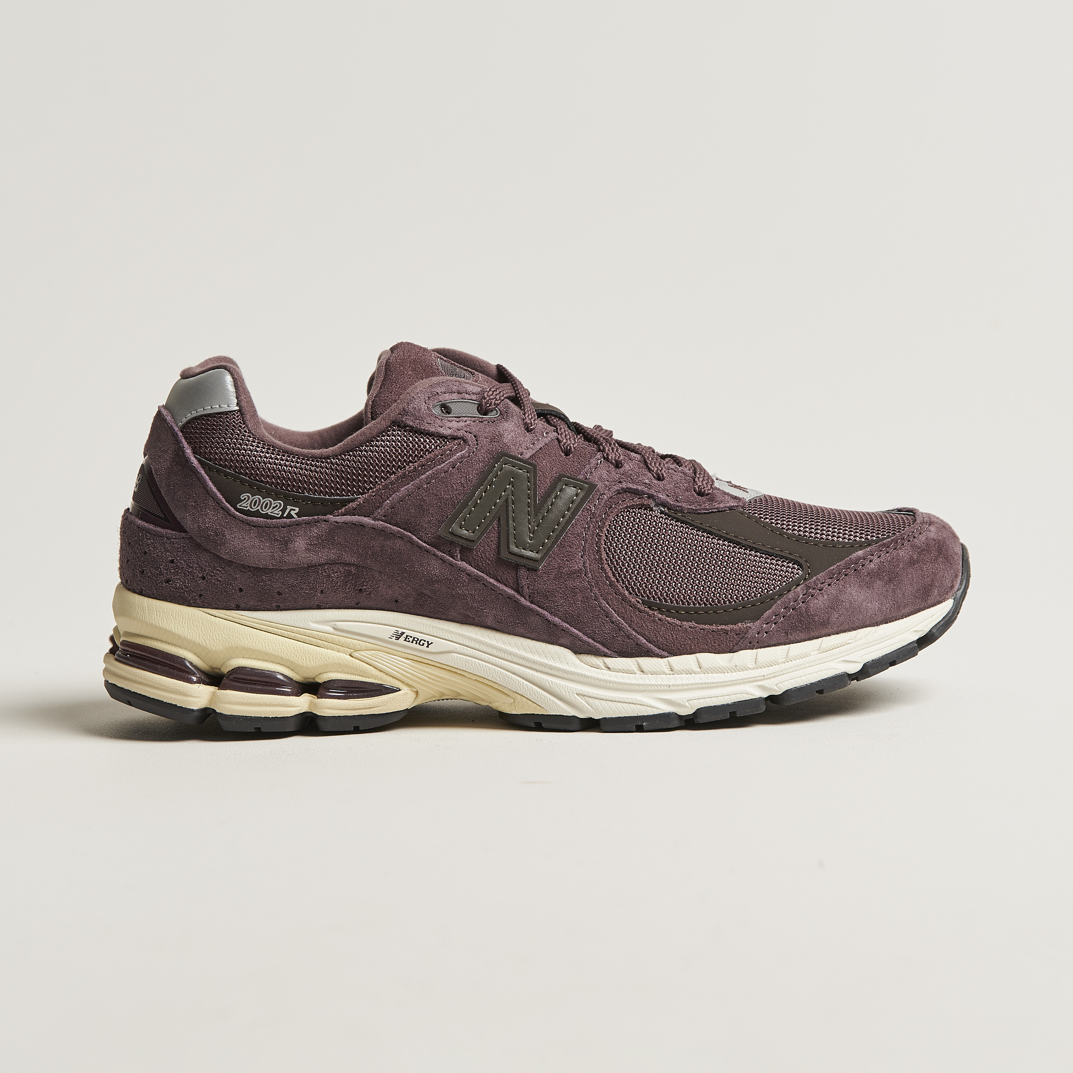 New Balance 2002R Sneakers Truffle - CareOfCarl.dk
