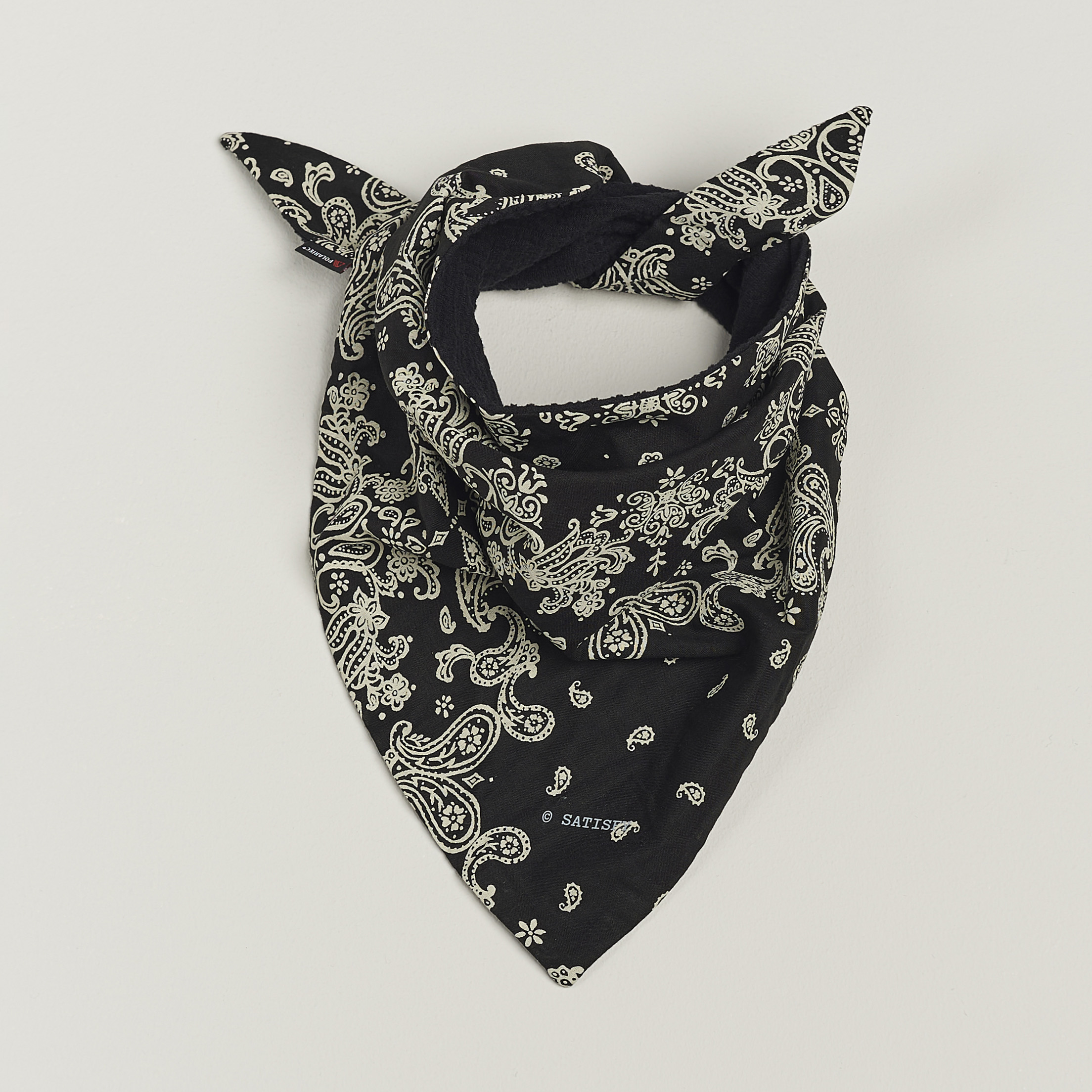 Satisfy Japanese Cotton Bandana Black - CareOfCarl.dk