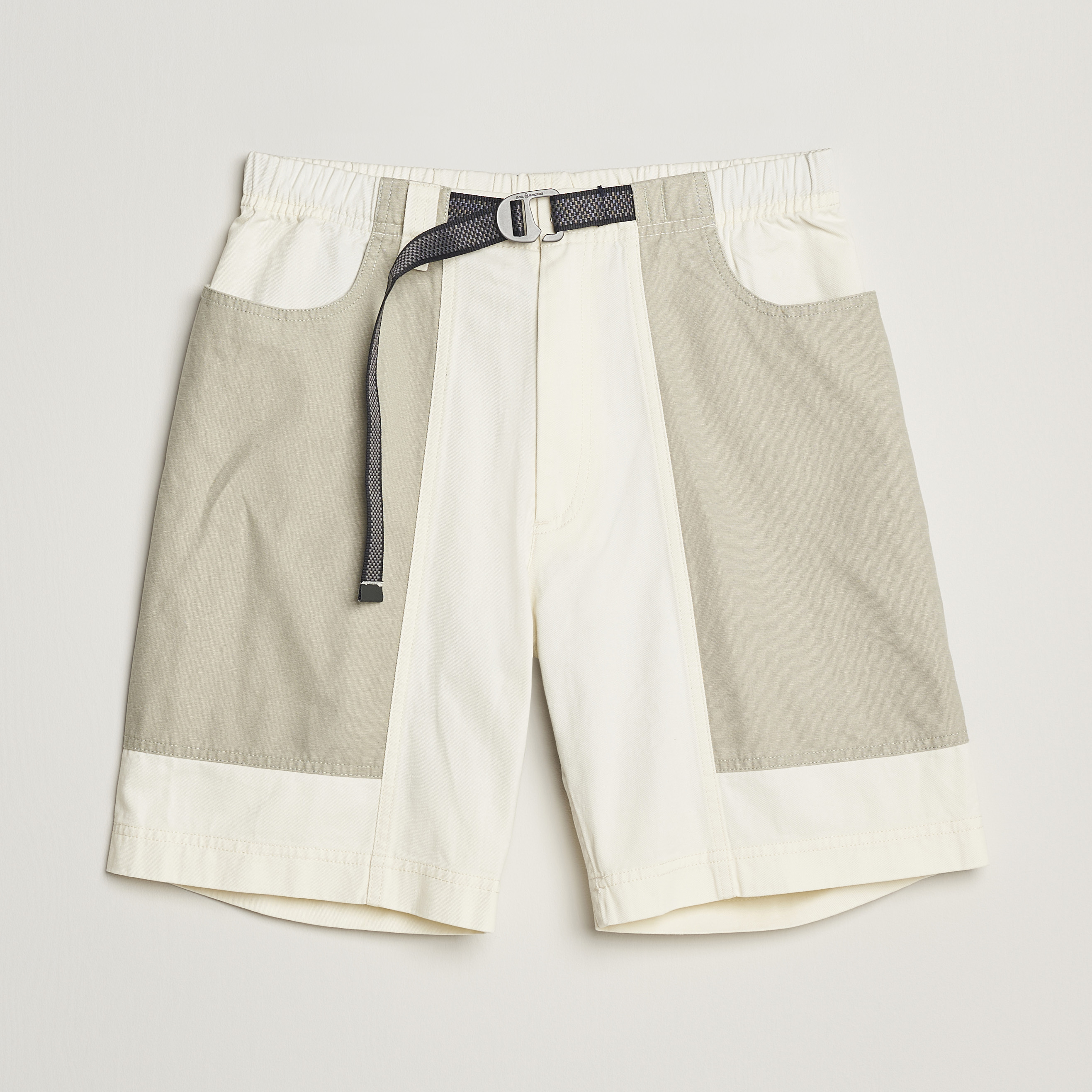 Sail Racing Breeze Cotton Twill Blocked Shorts Off White - CareOfCarl.dk
